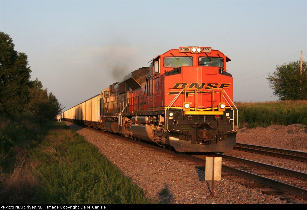 BNSF 9395 passes the Green board